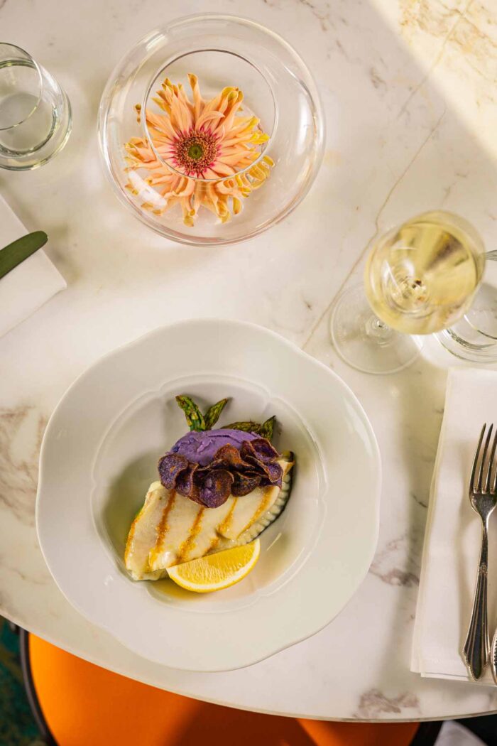 MINA Berlin: Warum das Restaurant ein Must-Visit an der Spree ist · Berliner Speisemeisterei