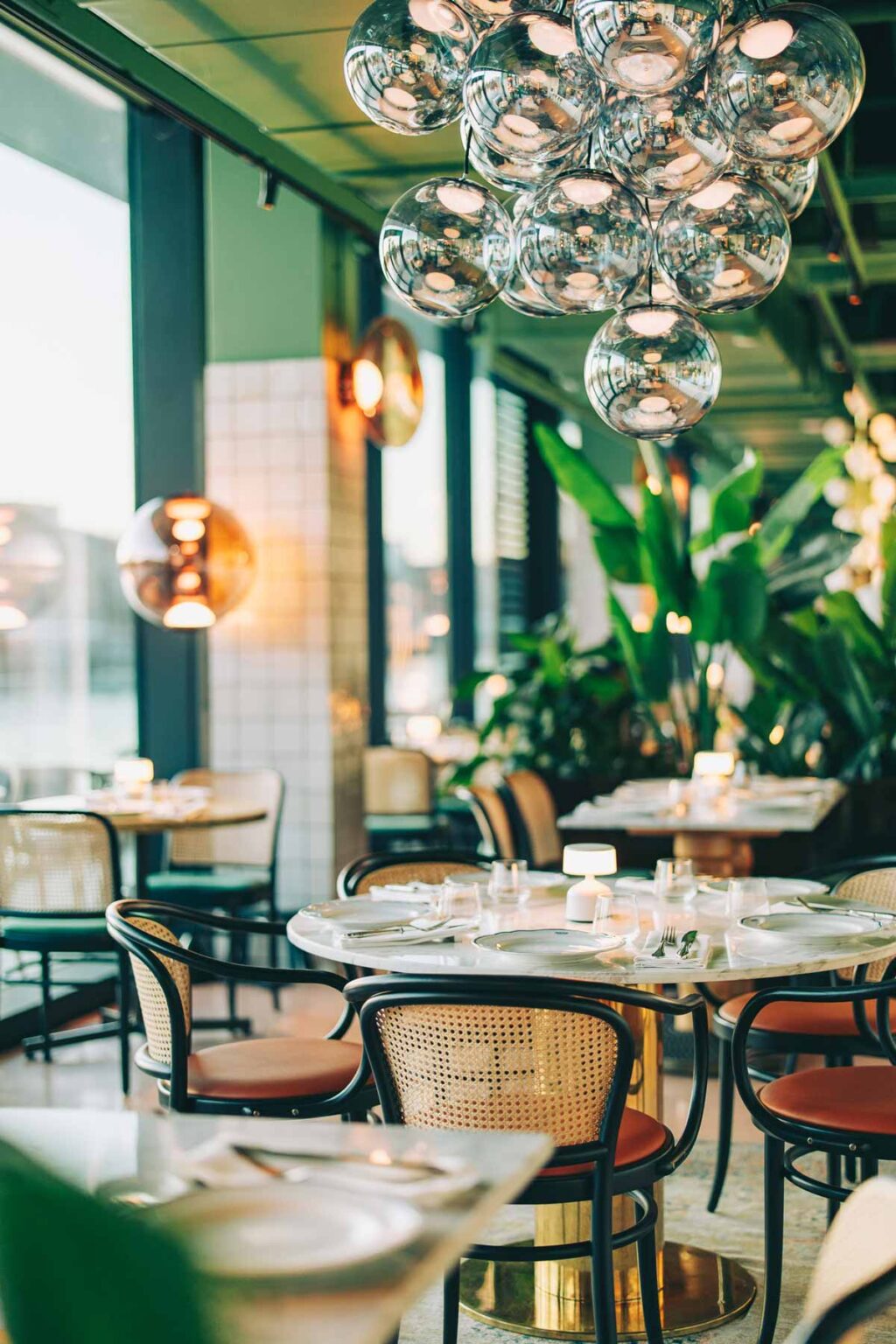 MINA Berlin: Warum das Restaurant ein Must-Visit an der Spree ist ...